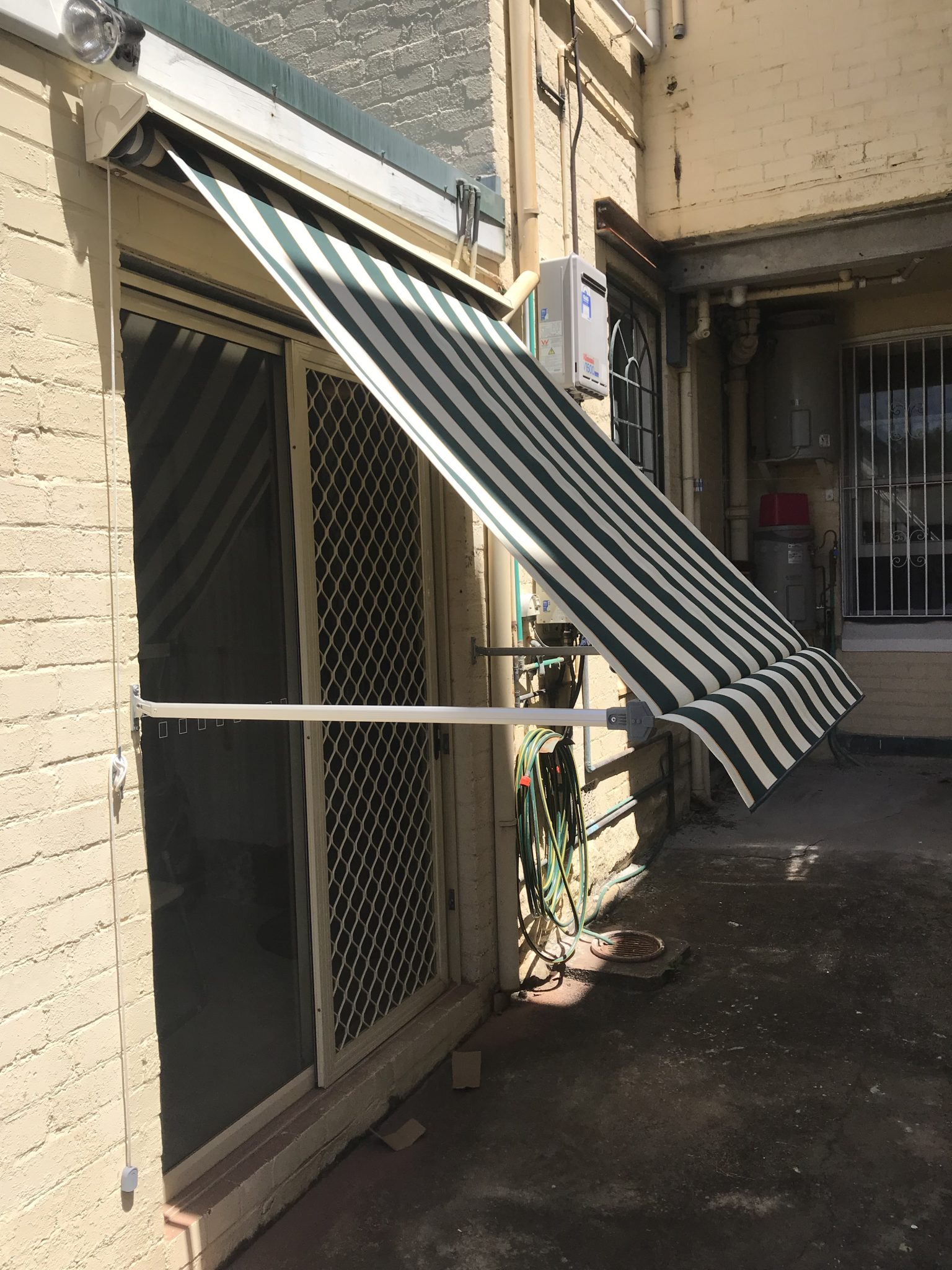 Pivot Arm Awnings - Australian Awnings